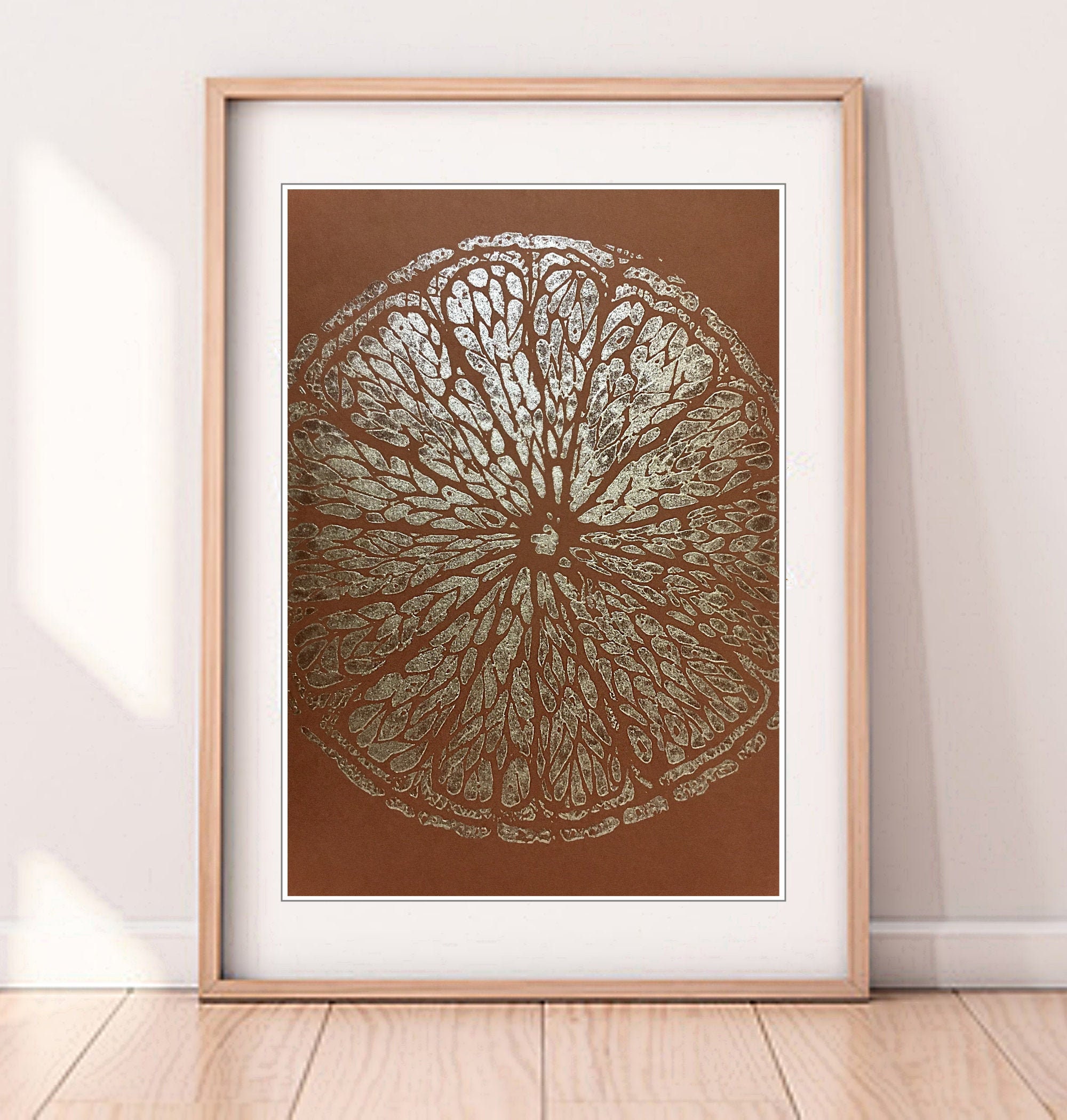 Impresión Linocut Linocut de oro 'Citrus' sobre papel de terracota A4 ...
