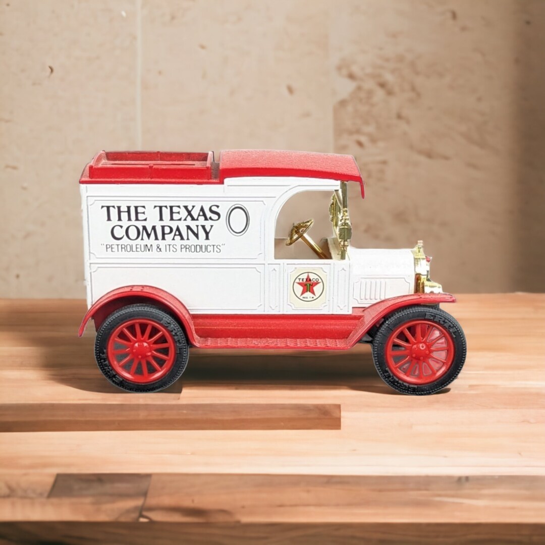 Vintage ERTL the Nostalgic Ford Model T Replica Die Cast Bank the Texas ...