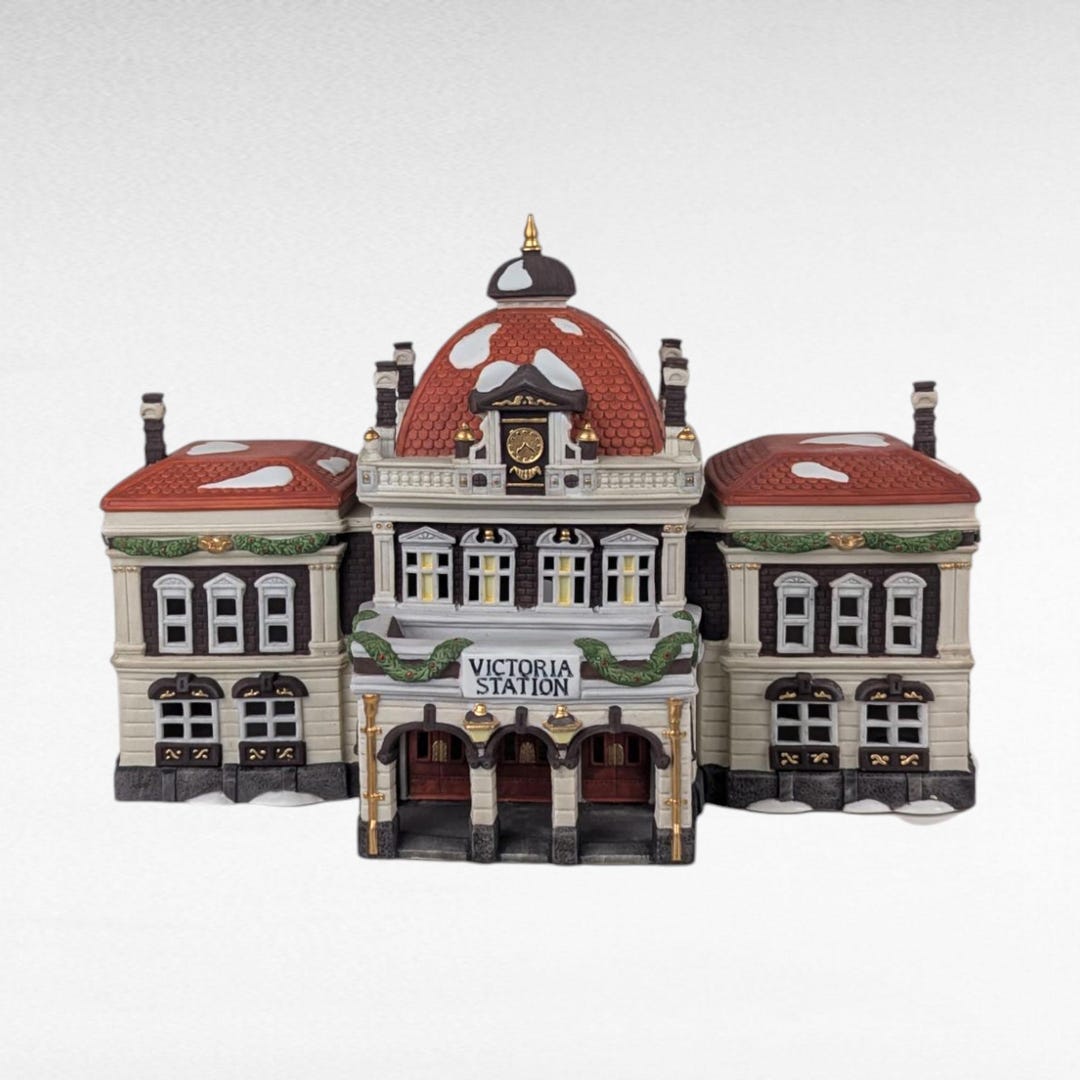 1989 Dept 56 Victoria Station, Dickens Village Building, Lit Christmas ...