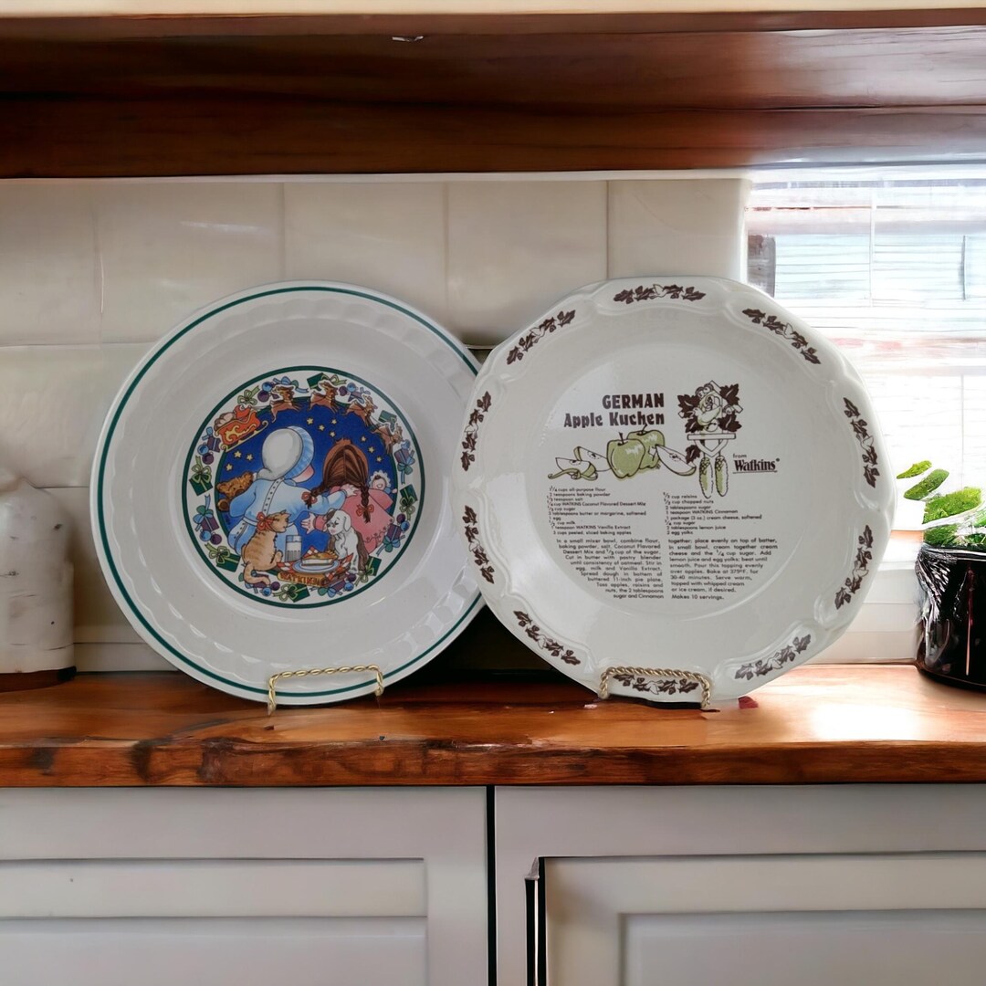 Vintage Watkins Pie Plates, Set of 2, German Apple Kuchen, Christmas ...