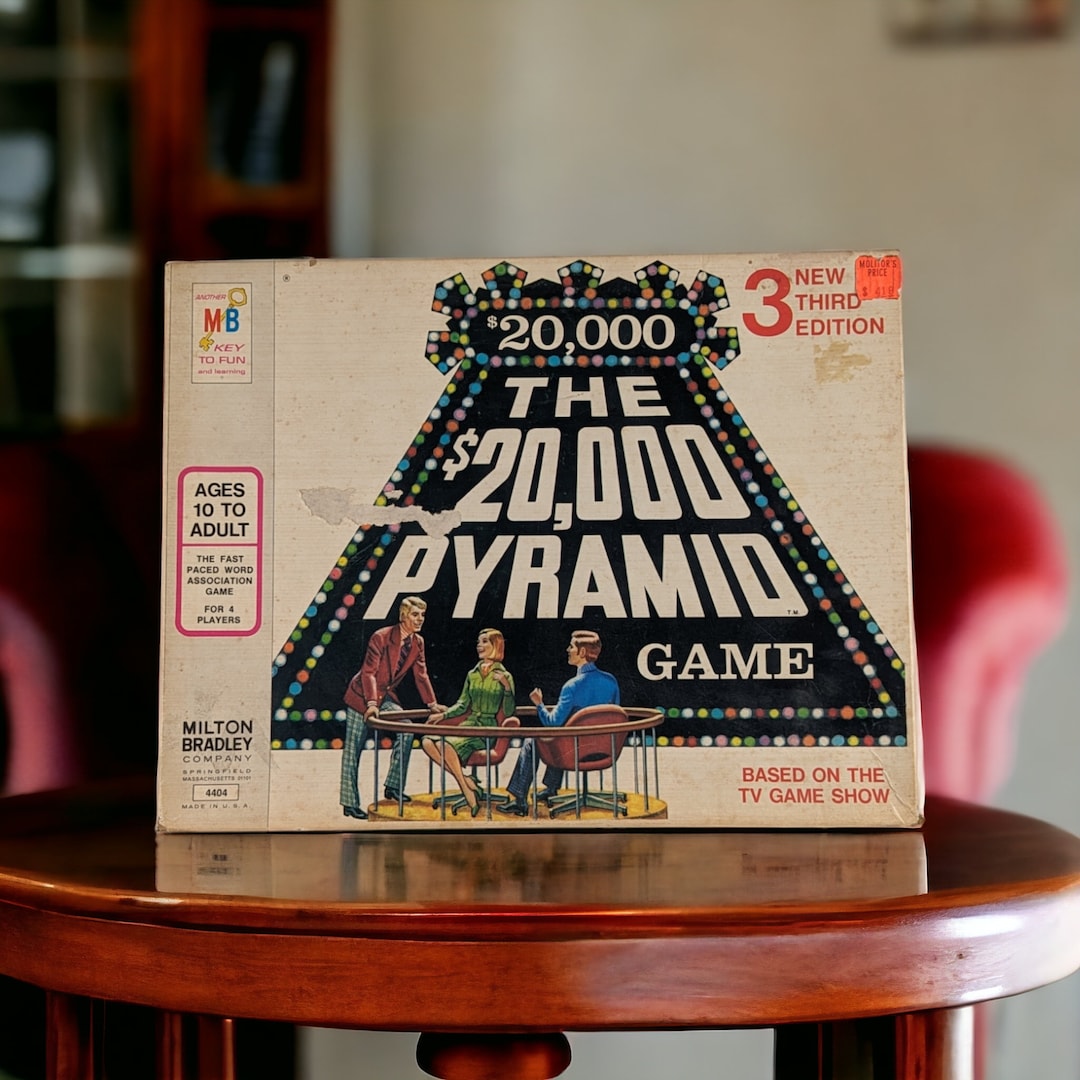 1974 Milton Bradley the 20,000 Pyramid Game - Etsy