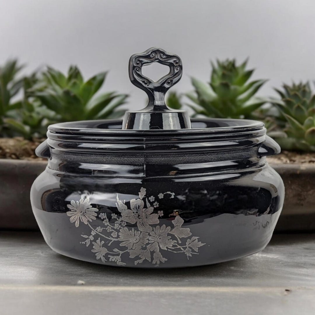 Vintage LE Smith Mt. Pleasant Black Glass Bean Pot With Cover Elegant ...
