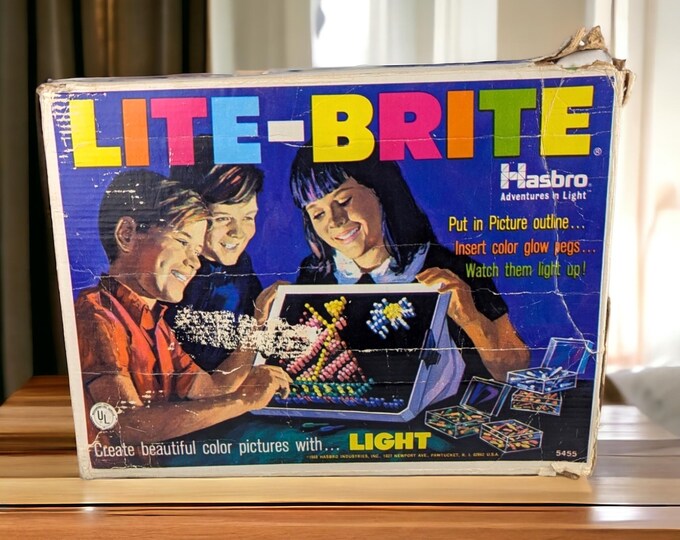 Vintage 1968 Hasbro Lite-brite - Magic Screen, Glowing Art! - Complete ...