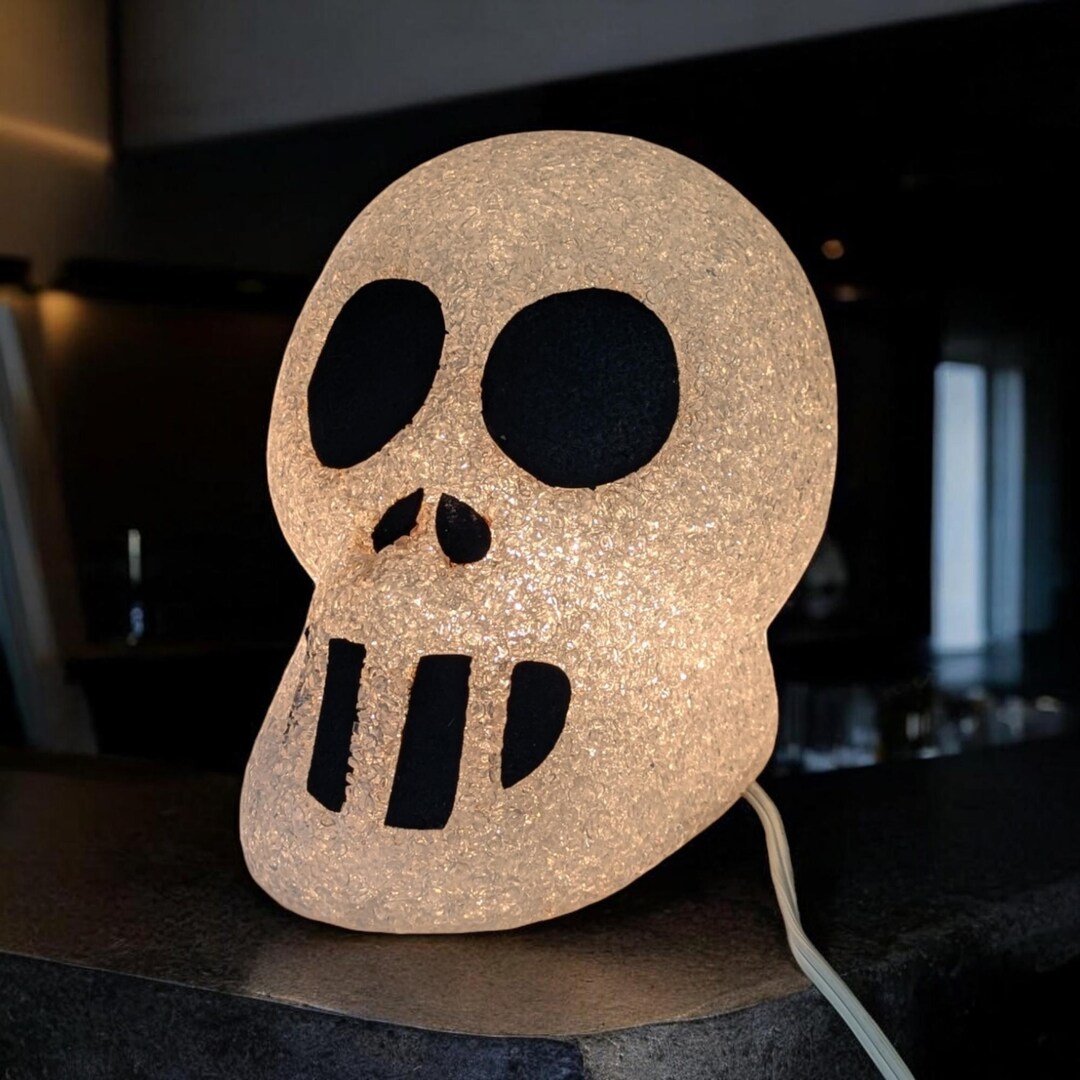 Vintage Melted Plastic Popcorn Light up Skull, Halloween Decor, Unique ...