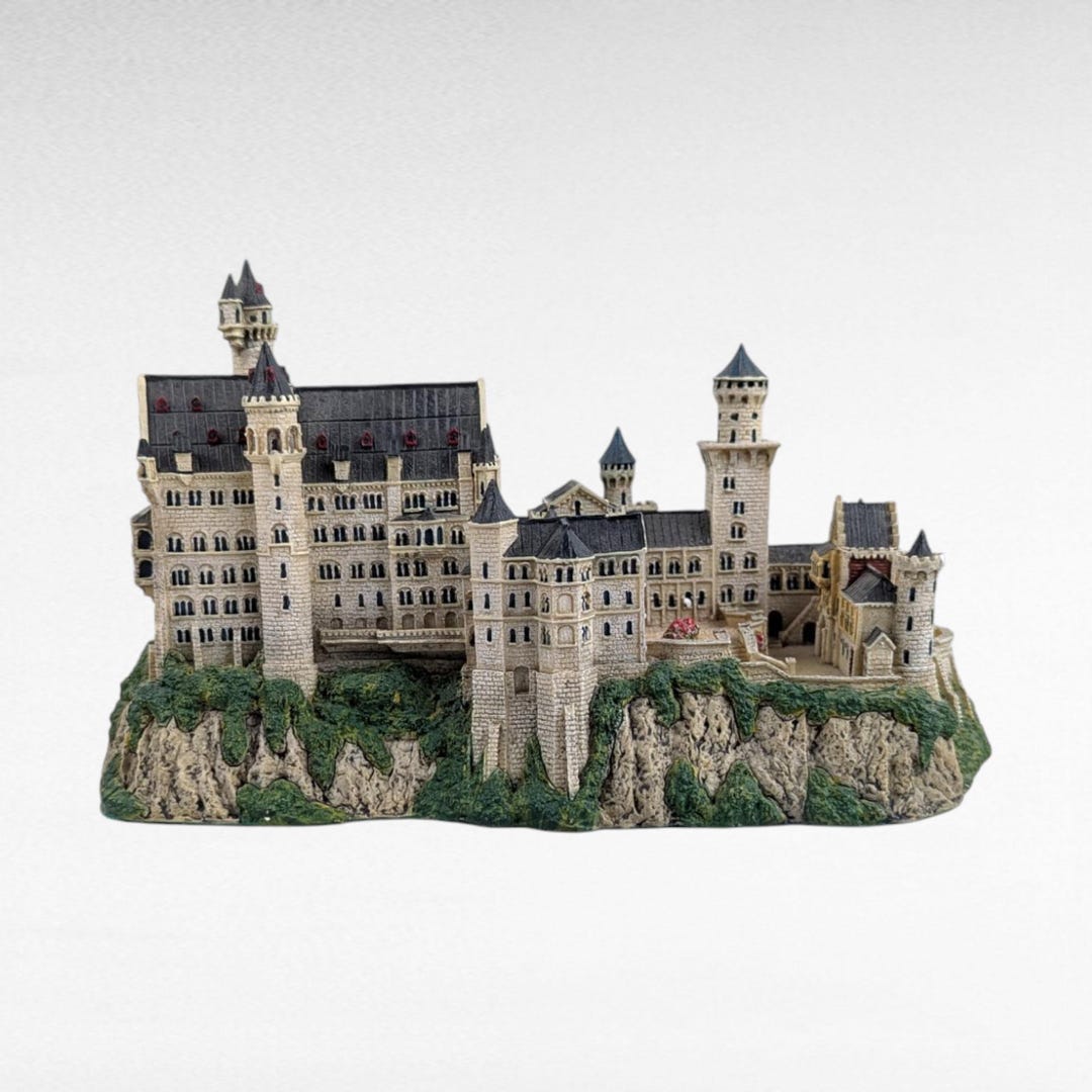 1993 Danbury Mint Neuschwanstein Castle Replica, Vintage Enchanted ...
