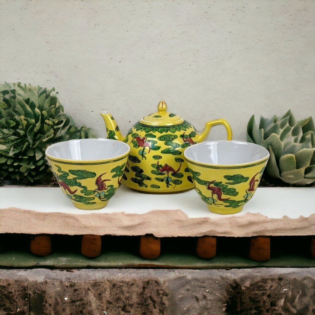 Vintage Canton Ware Yellow Teapot and Cups Set Timeless - Etsy