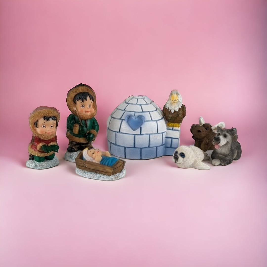 Vintage Alaskan 7 Piece Nativity Set - Etsy