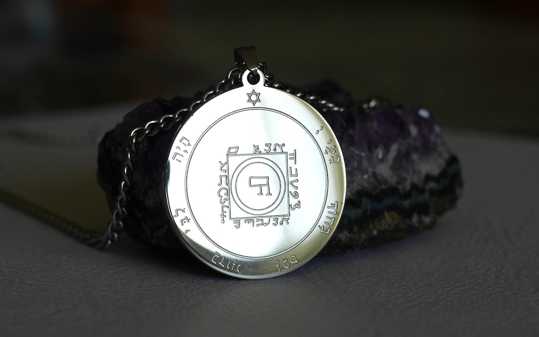 Talisman//5th Pentacle of Venus//72 Names of God//amulet//talisman//seal of Solomon//amulet ...