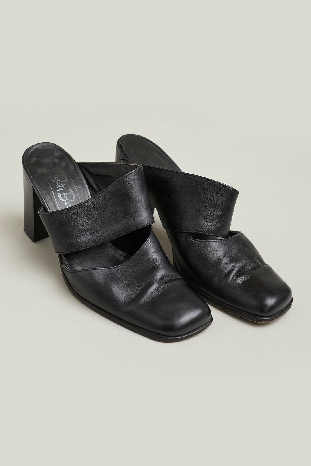 Vintage Black Leather Mules Size 4 1/2 EU | Square Toe Leather Mules ...