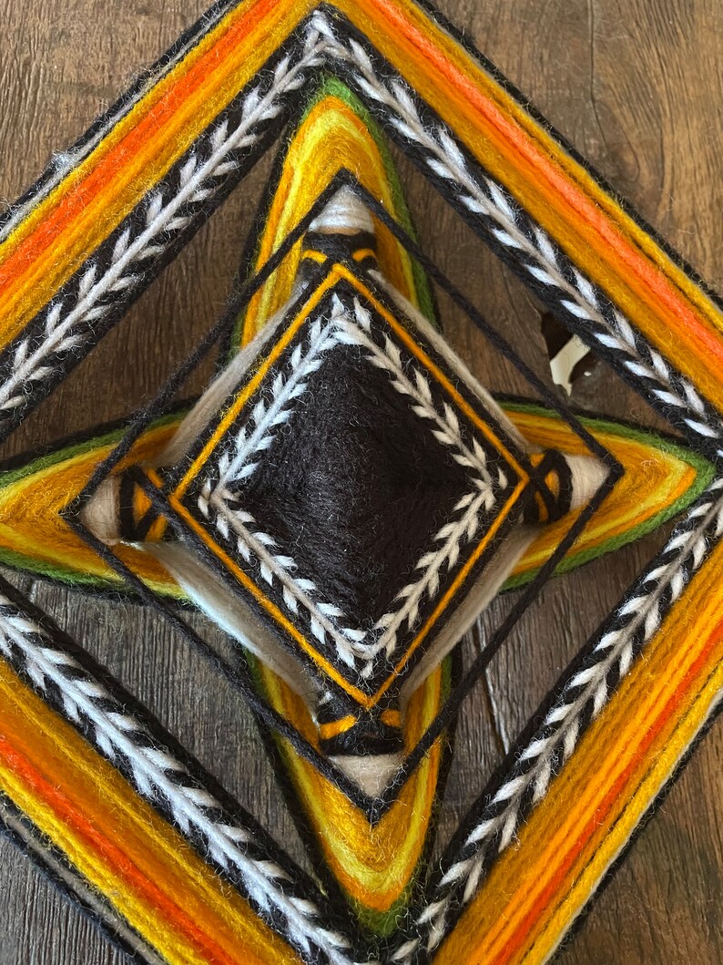 Vintage Handmade Ojo De Dios Mandala Gods Eye Wall Hanging. Boho ...