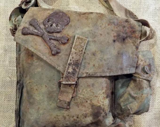 Rust Skull & Crossbones - Scavenger Gas Mask Bag - Vintage Eastern Bloc ...