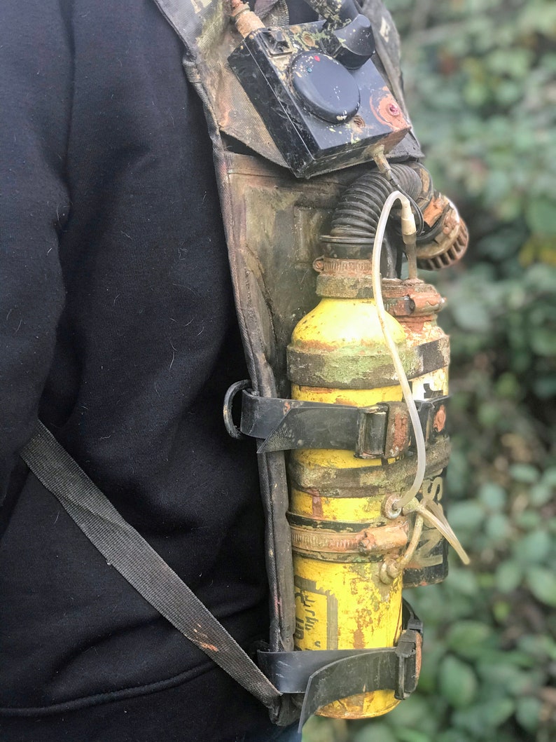 Post Apocalyptic Cyberpunk Scavenger Rig Backpack - Water, Oxygen ...