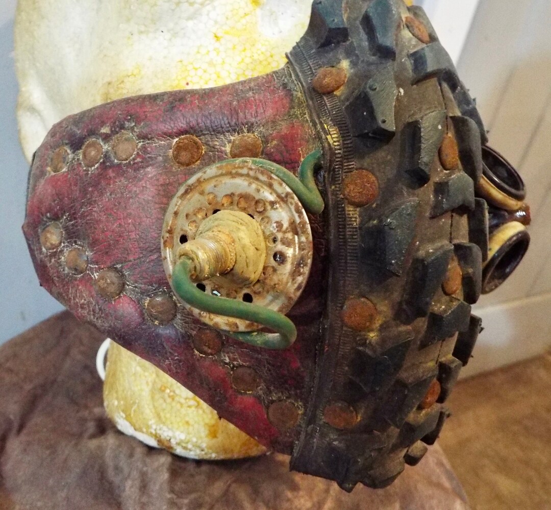 Wasteland Post Apocalyptic Raider Mask - Leather, Tyre & Found Objects ...
