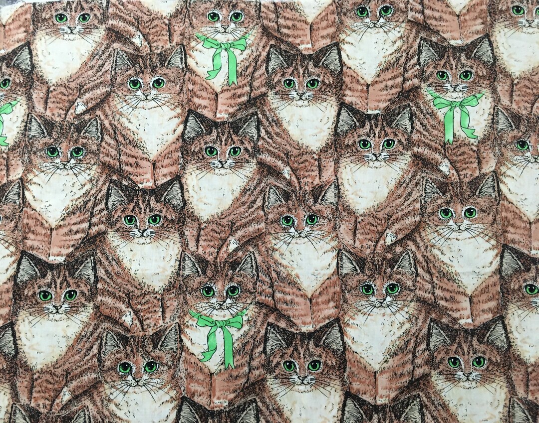Cats 17" Long X 21" Wide Green Eyed Ginger Tan Striped Cats White Bibs ...