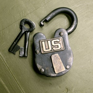 US Military Antique Lock Army Ww2 Footlocker Cast Iron and Brass United ...