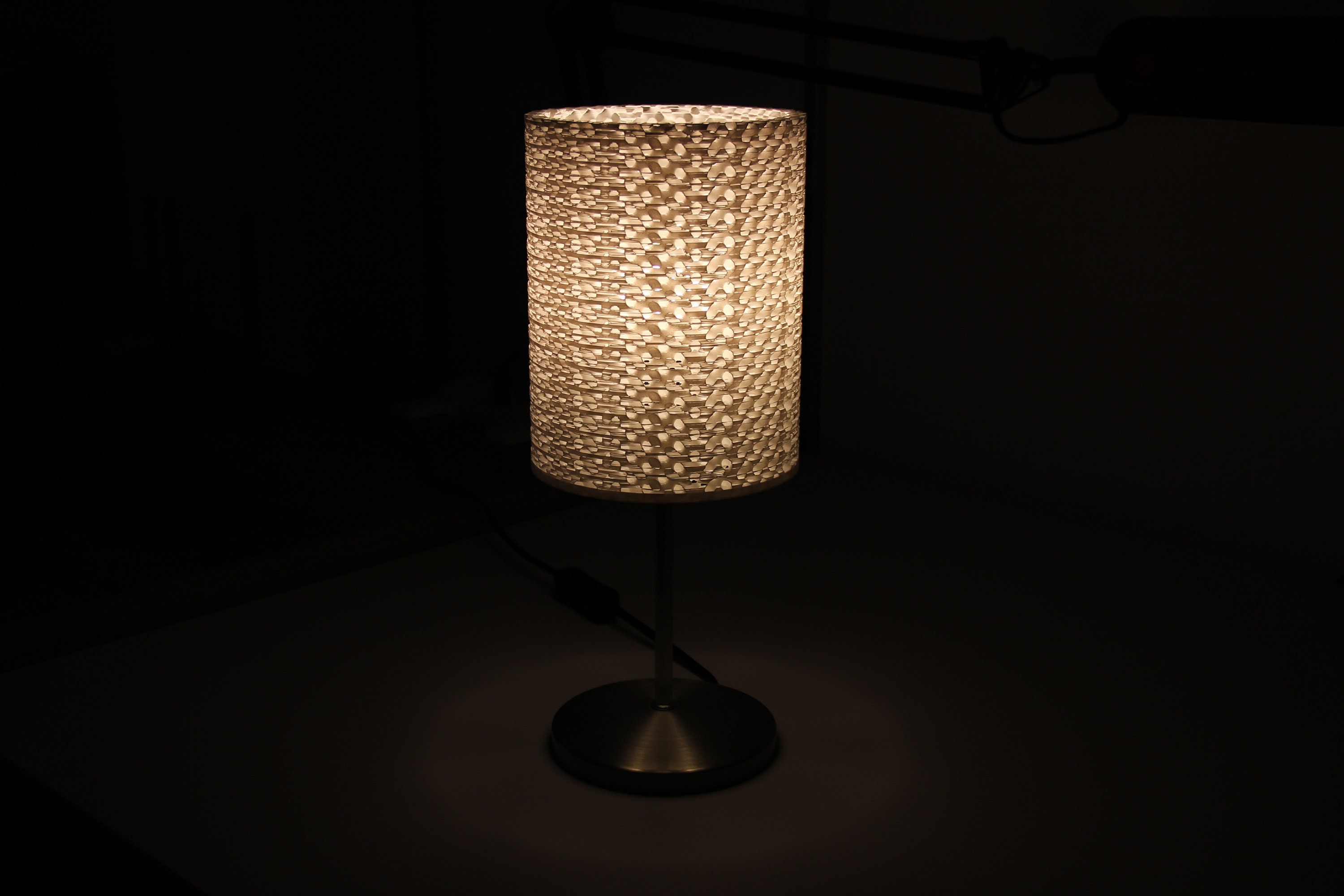 3D Printed Gyroid Table Lamp - Geometric Desk Lamp With Warm LED Light ...