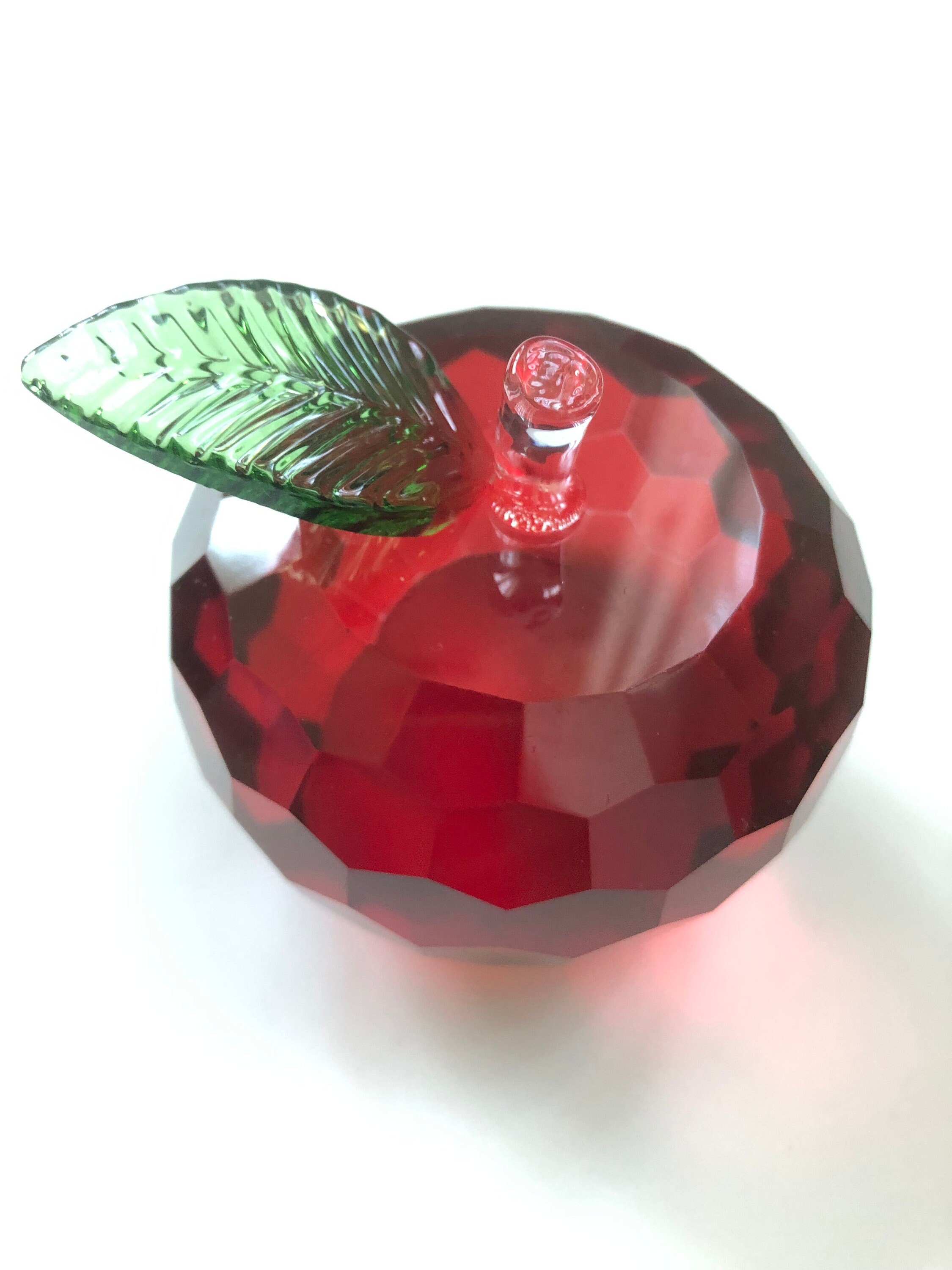 Simon Designs Red Crystal Apple Paperweight With Box. Red Crystal Art ...
