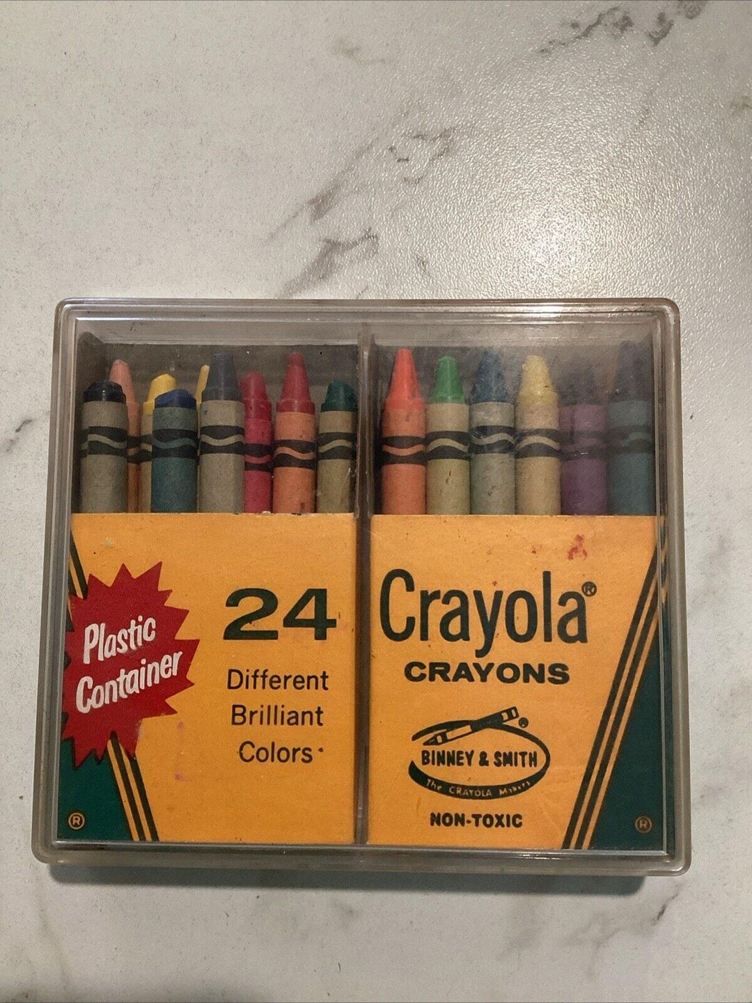 Vintage Binney & Smith Crayola Crayons 22 CT in Plastic Container - Etsy
