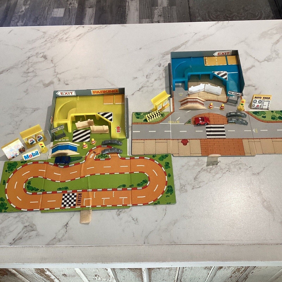 Vintage Funrise Micro Action Play-set Grand Prix & Service Station ...