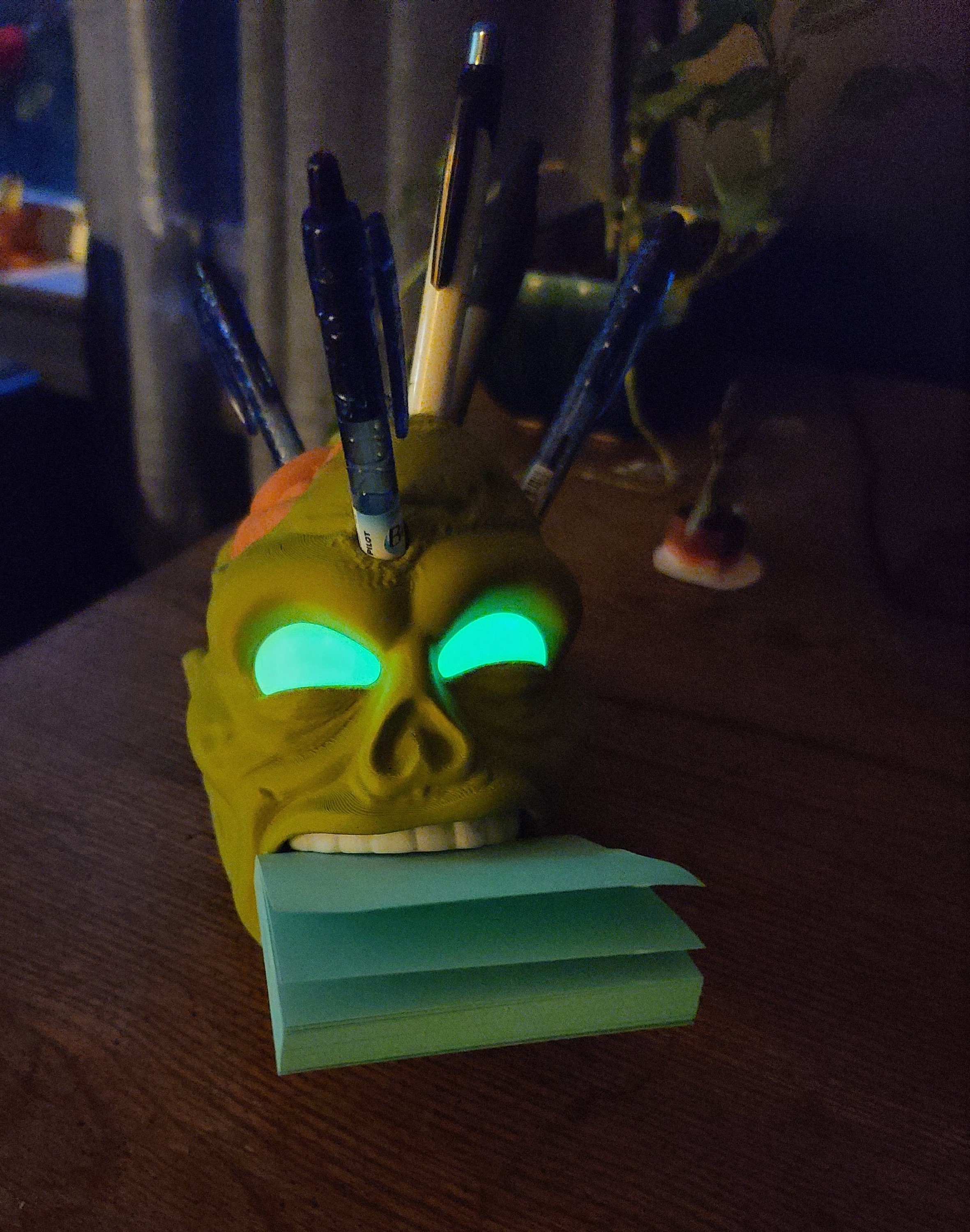 Halloween Zombie Décor | Zombie Pen Holder | Glow-in-the Dark Horror ...