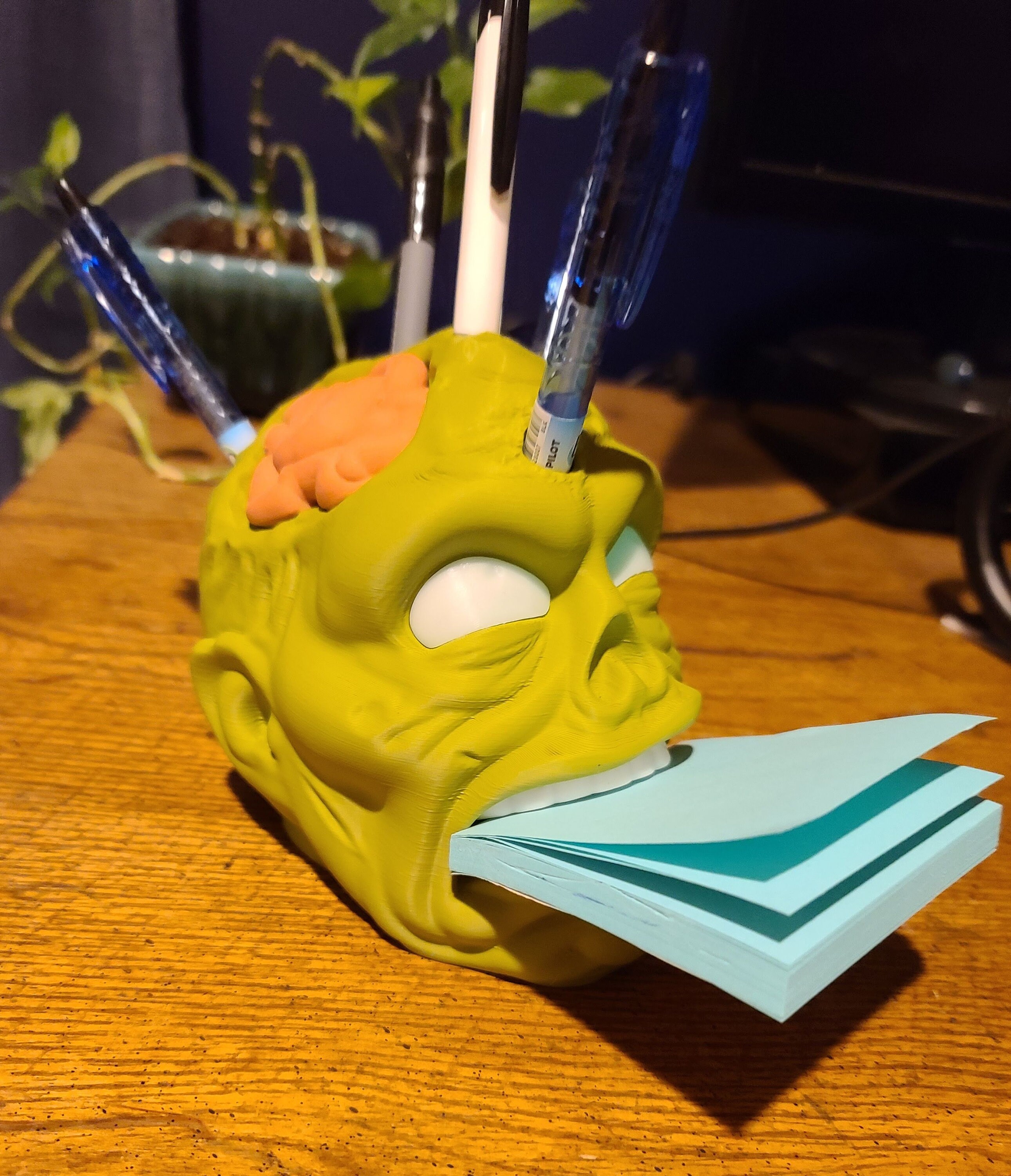 Halloween Zombie Décor | Zombie Pen Holder | Glow-in-the Dark Horror ...