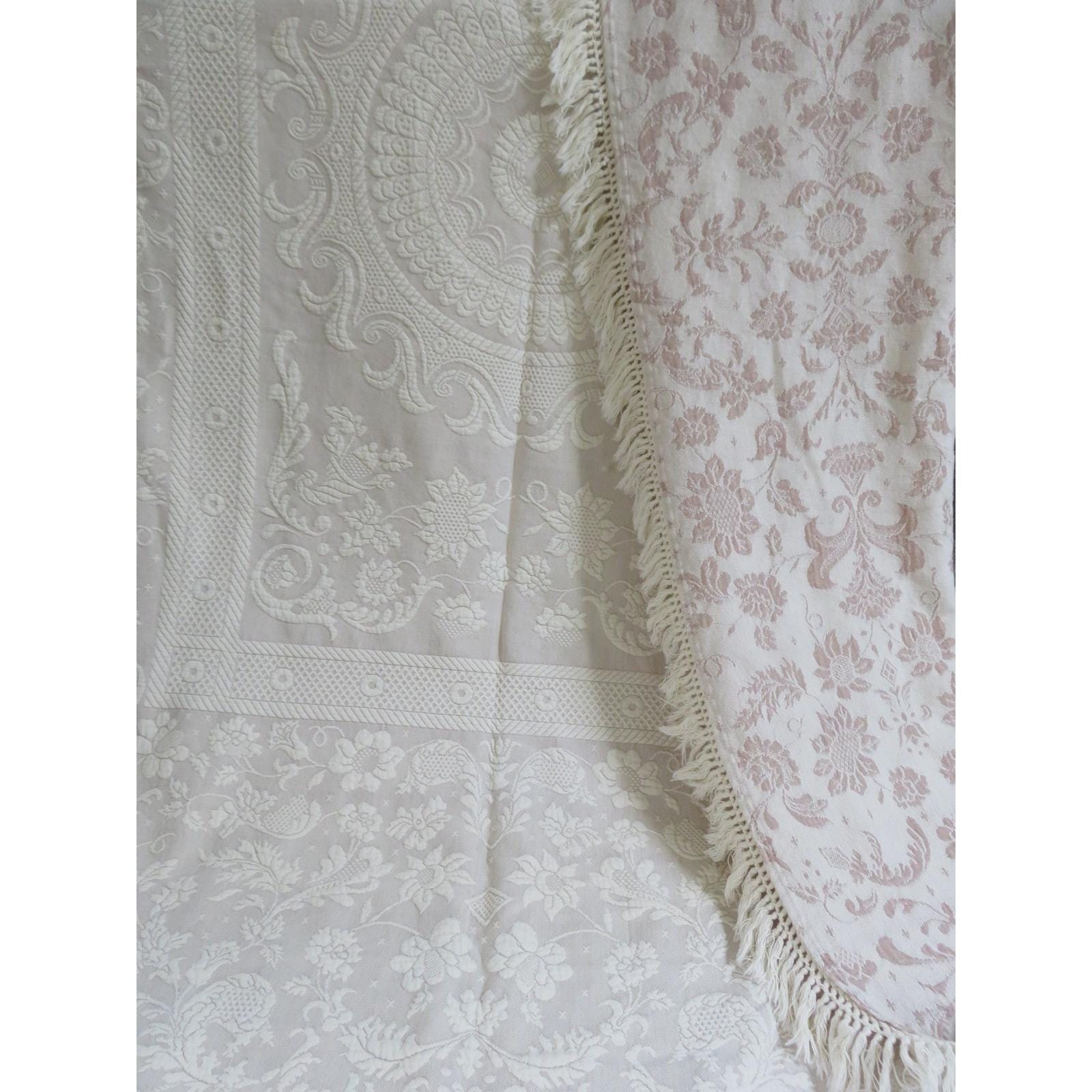 VTG Bates Queen Elizabeth Heirloom Bedspread Matelasse Fringe Medallion ...