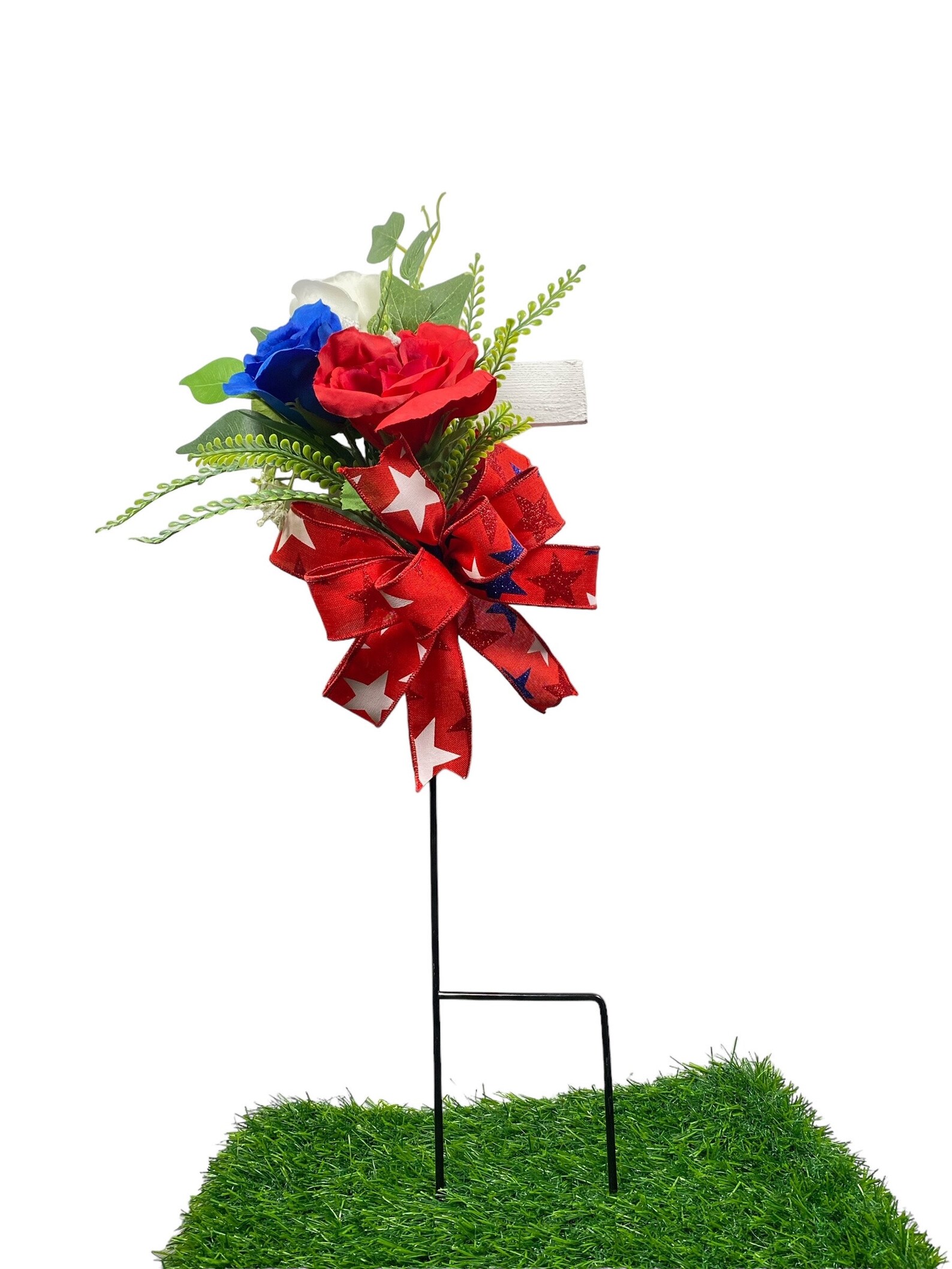 Patriotic Roses on a Wood Cross Cemetery Memorial Garden Flower Stake ...