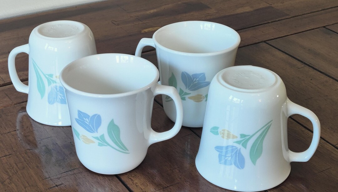 Vintage Corning / Corelle Friendship Coffee Mugs, Set of Four, Retired ...