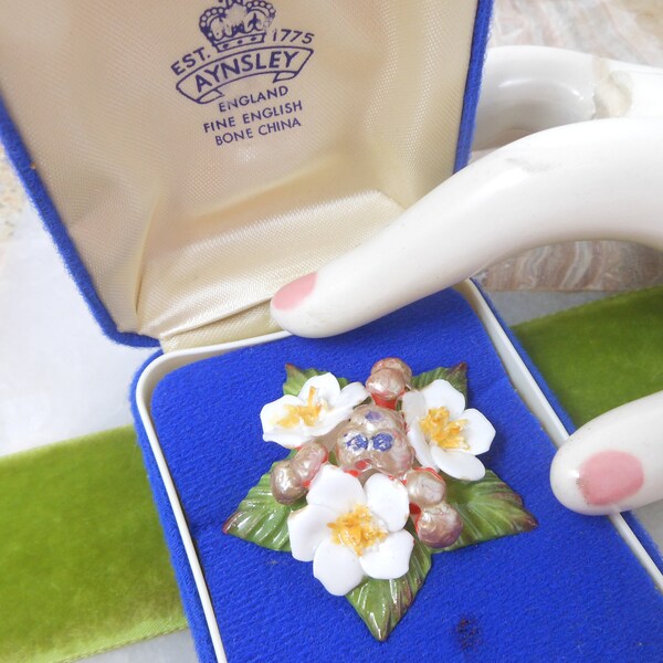Porcelain Flower Pin - Etsy