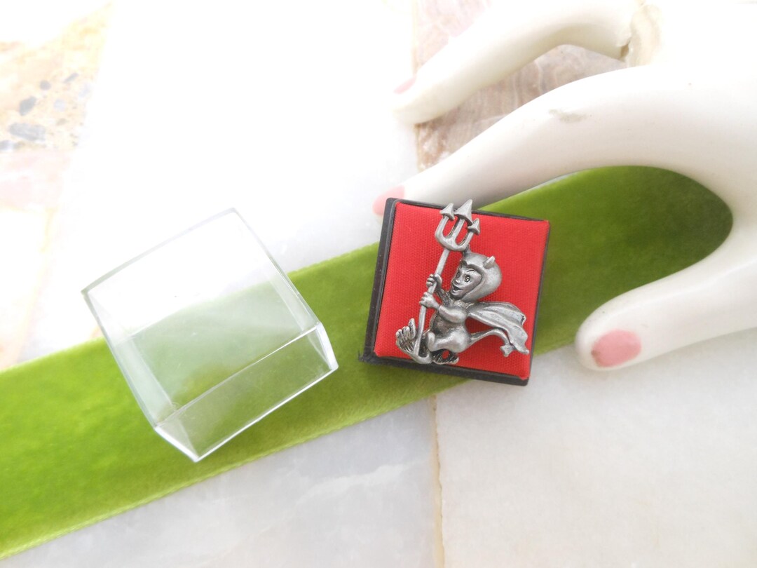 Vintage Devil Scatter Brooch Figural Petite Lapel Pin Valentine ...
