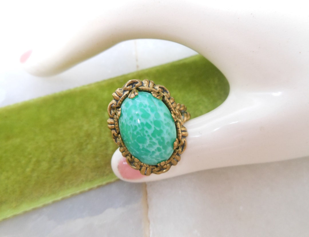 Vintage WEST GERMANY Ring Green Peking Glass Statement Cocktail Costume ...