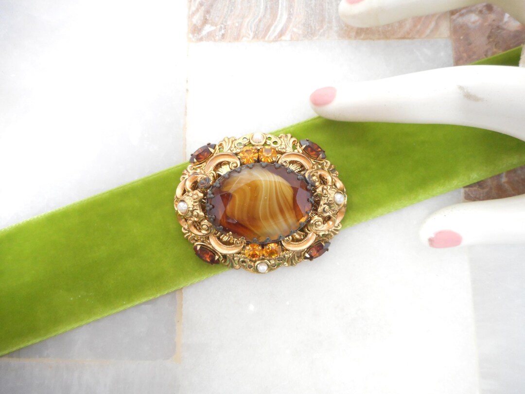 Vintage WEST GERMANY Brooch Porphyry Art Glass Regency Revival Ornate ...