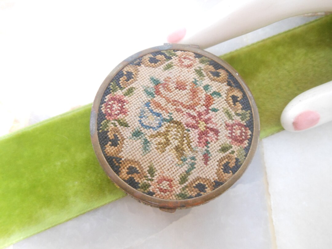 Vintage Petit Point Mirror Powder Rouge Compact Case Pill Box Purse Mid ...