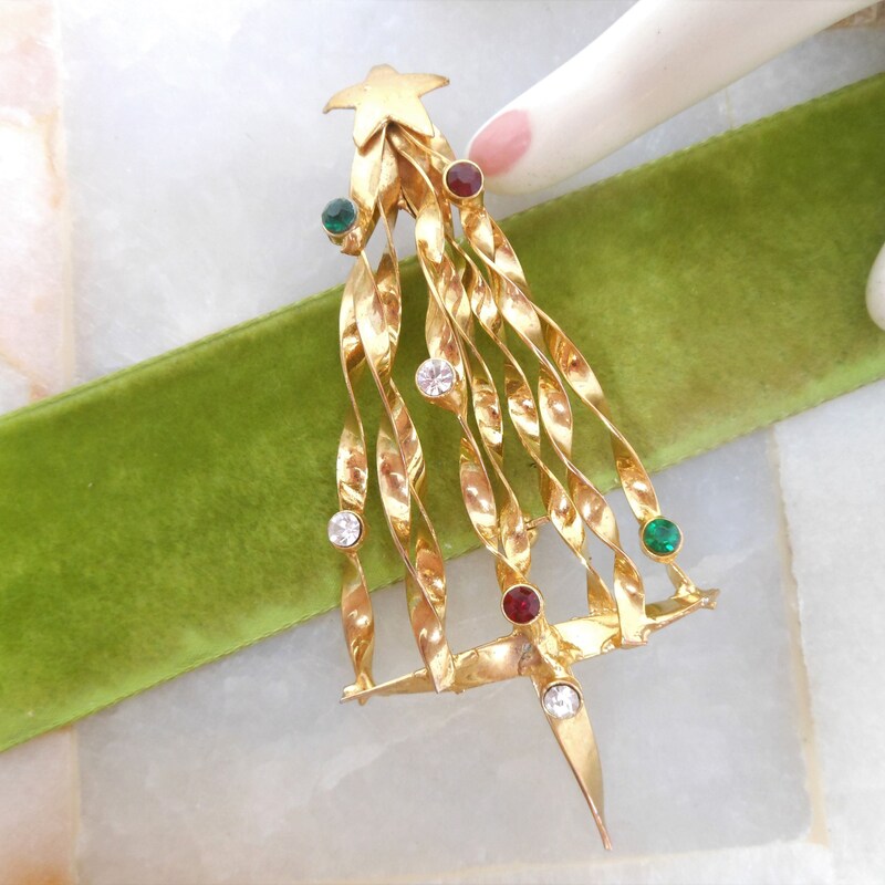 Christmas Tree Pin - Etsy