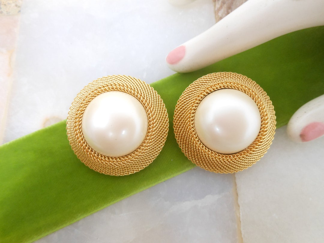 Vintage JOAN RIVERS Earrings Jumbo Clip on Huge Faux Pearl Gold Plate ...