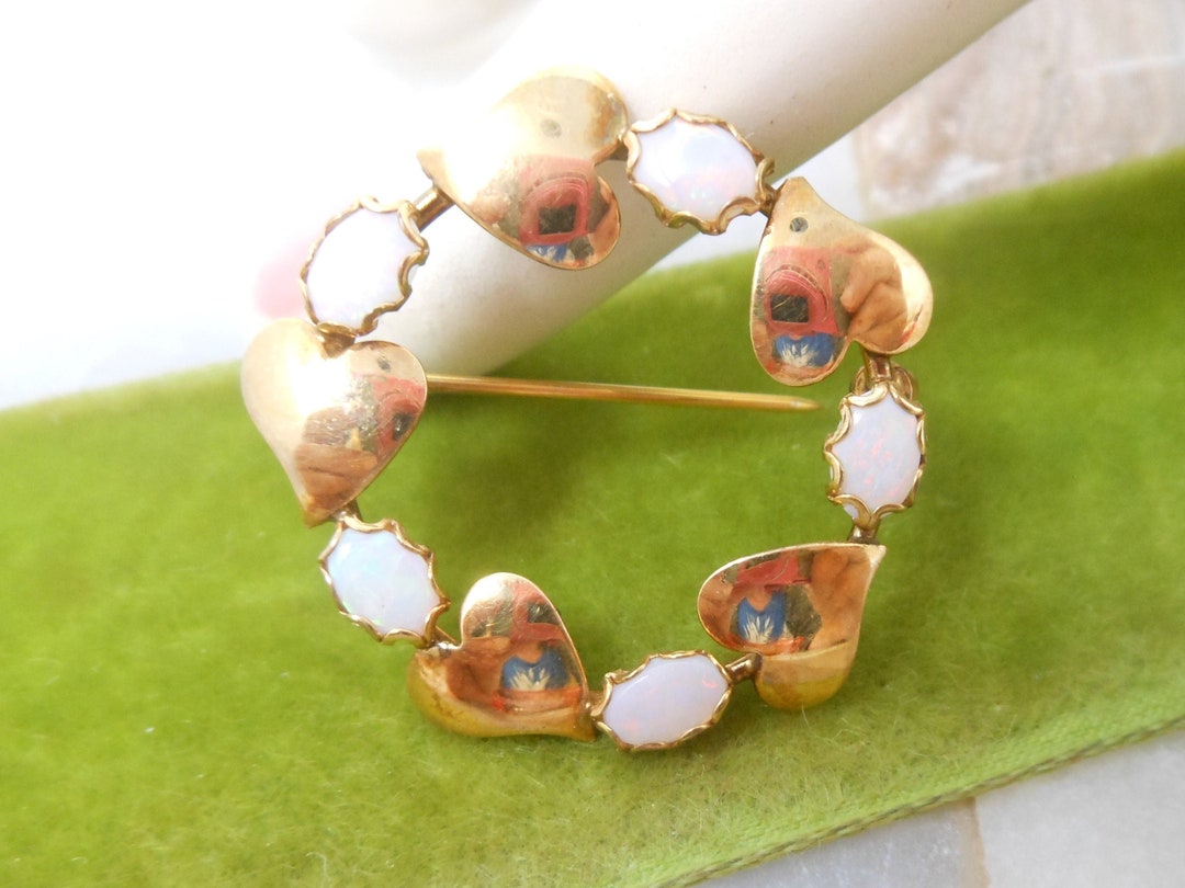 Vintage WINARD Opal Brooch Gold Fill Pin Petite Leaf Wreath Infinity ...