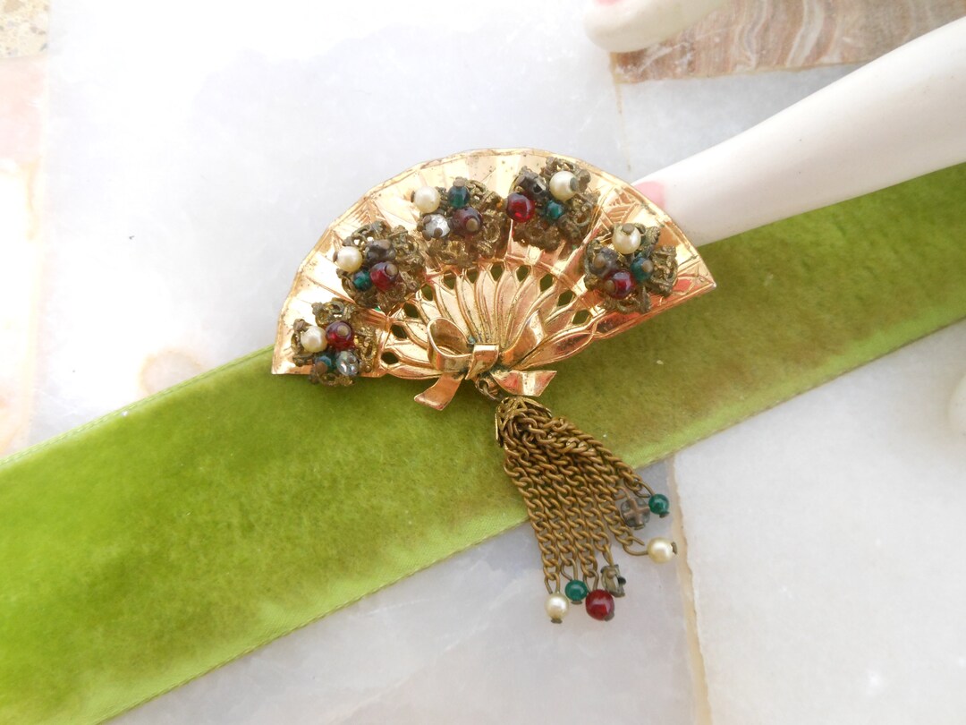 Vintage Beaded Fan Brooch Tiny Glass Bead Rhinestone Fancy Pearl ...