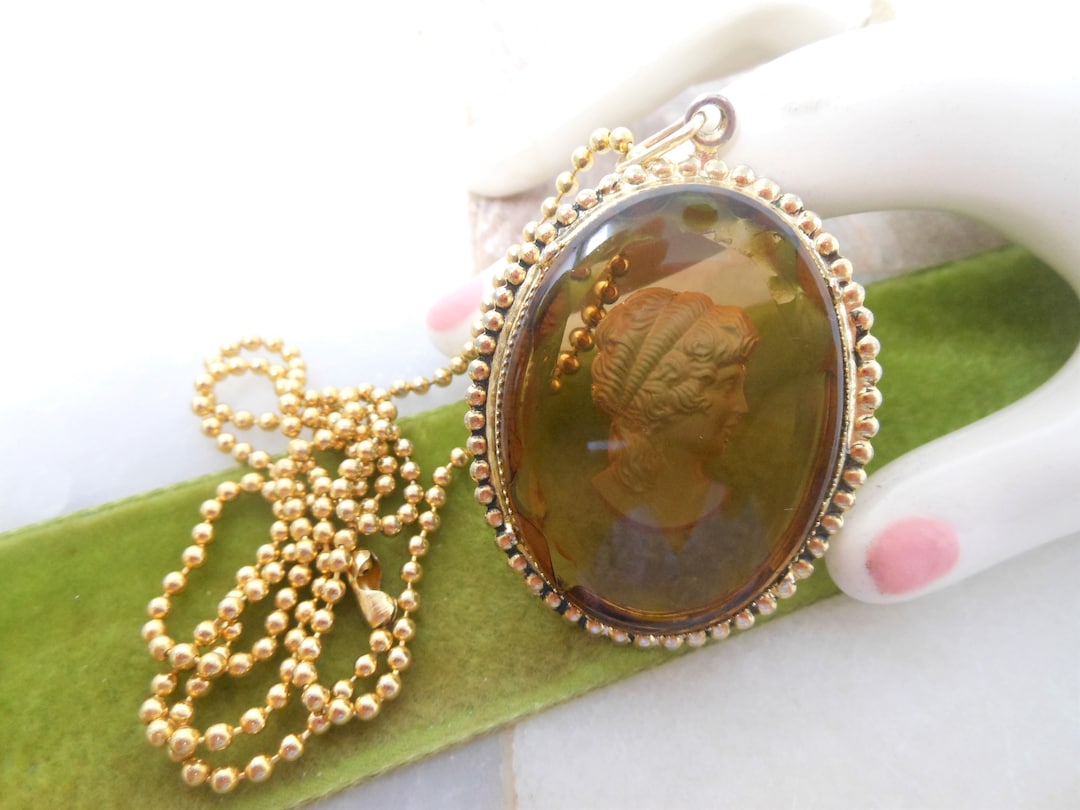 Vintage Cameo Intaglio Pendant Necklace Reverse Carved Glass Victorian ...