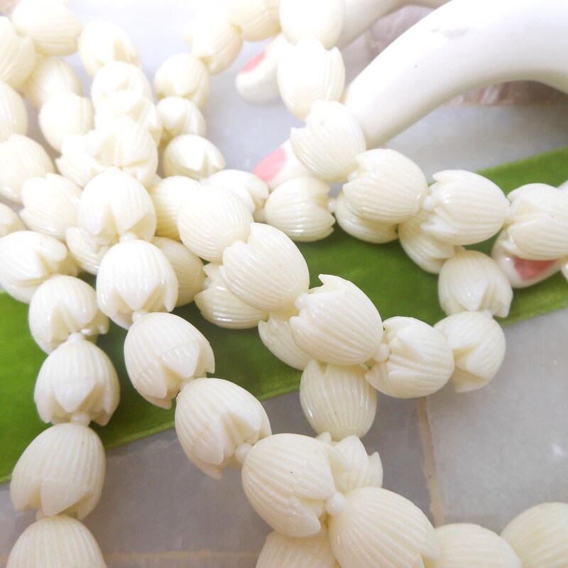 Carved Pikake Beads - Etsy