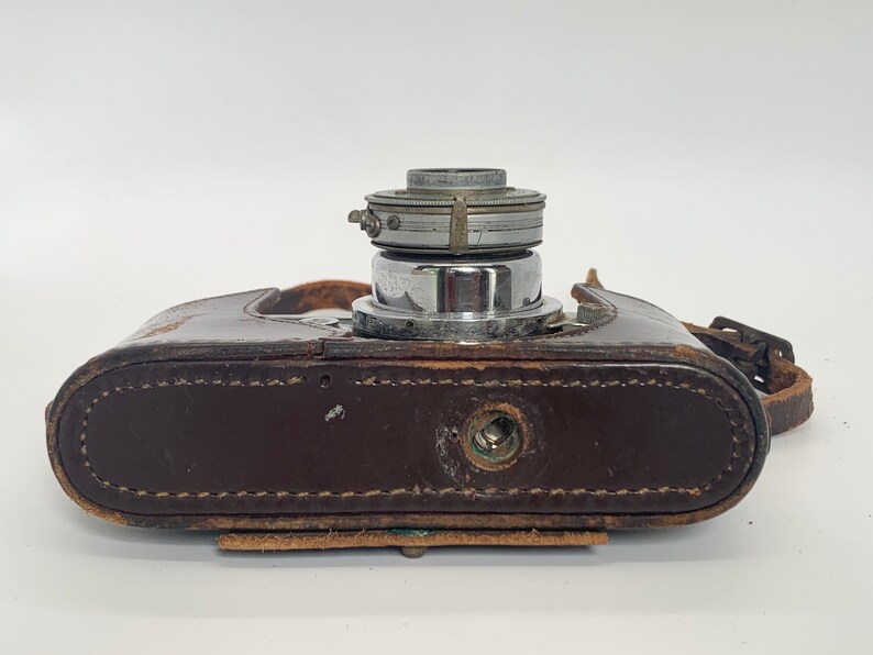 Vintage Collectibles Camera in Leather Case - Etsy