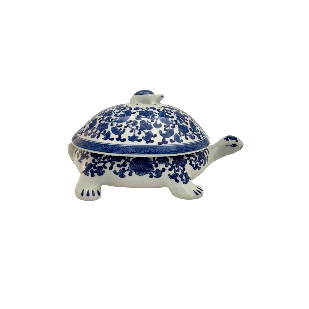 Bombay Turtle Lidded Porcelain Container Oriental Blue and White ...