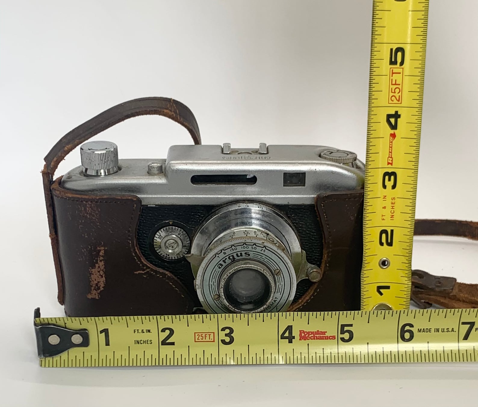 Vintage Collectibles Camera in Leather Case - Etsy