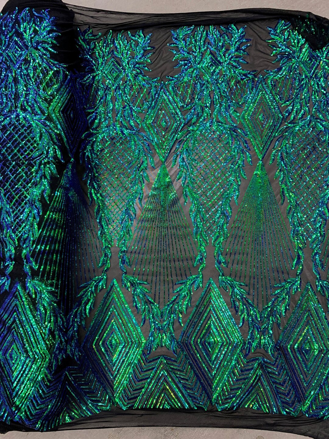 Francesca IRIDESCENT GREEN BLUE Mermaid Vines and Diamonds Pattern ...