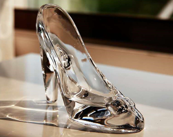 The Glass Slipper Sculpture Figurine Home Decor Wall Art - Etsy