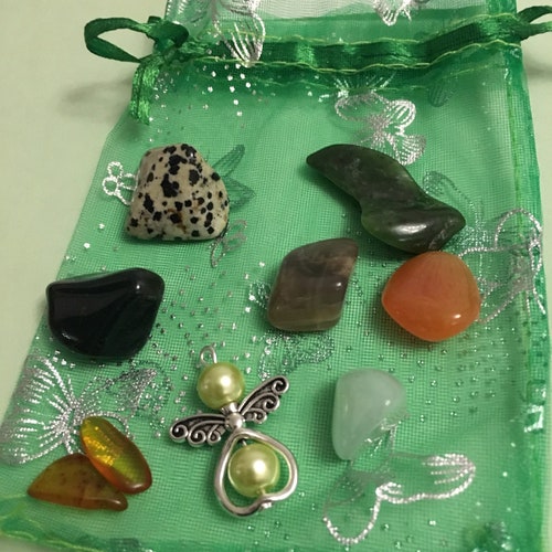 BLADDER PROBLEMS Crystal Healing Set of 8 Crystals to Support | Etsy