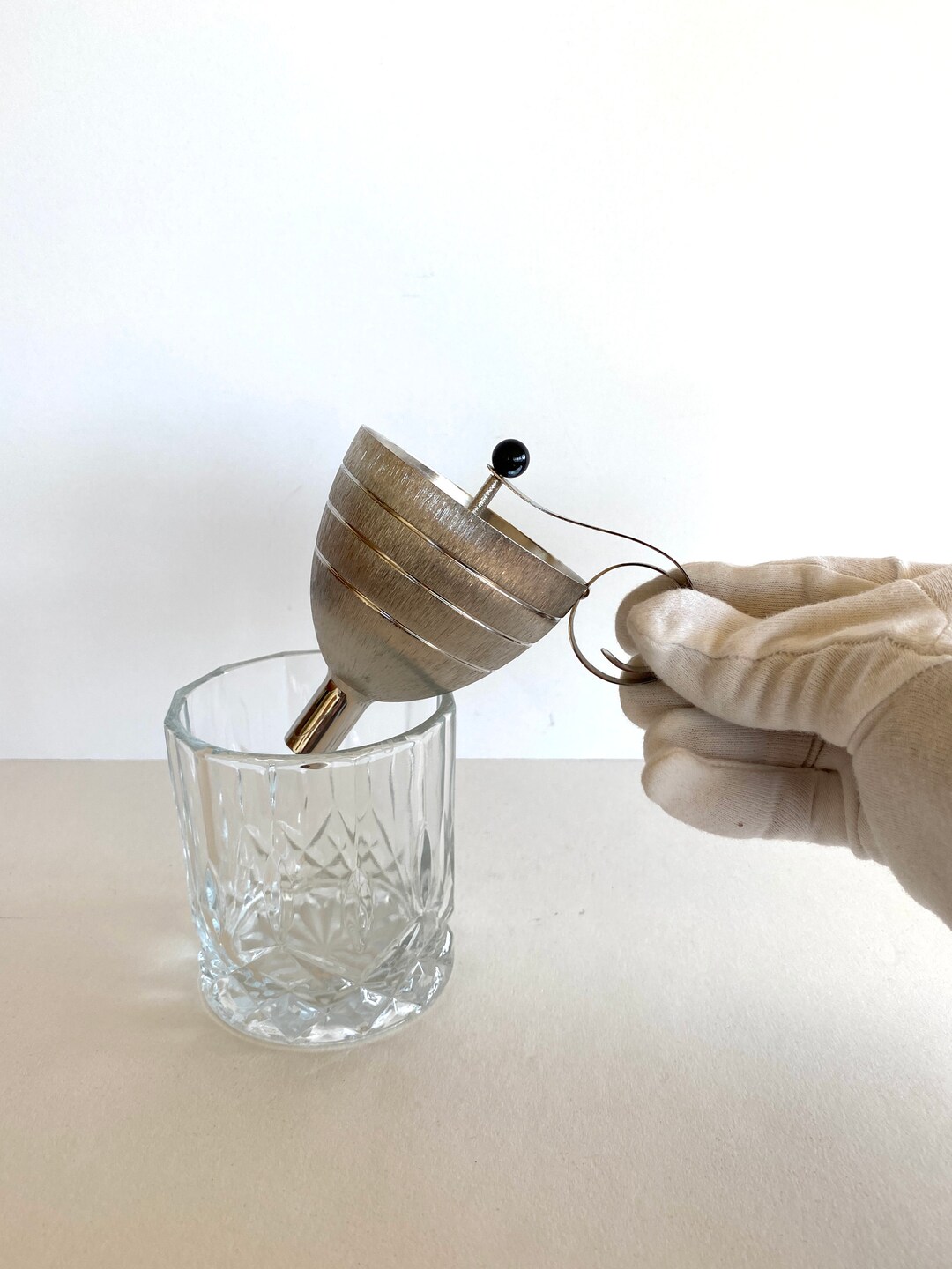 Napier Mechanical Valve Jigger Funnel - Etsy