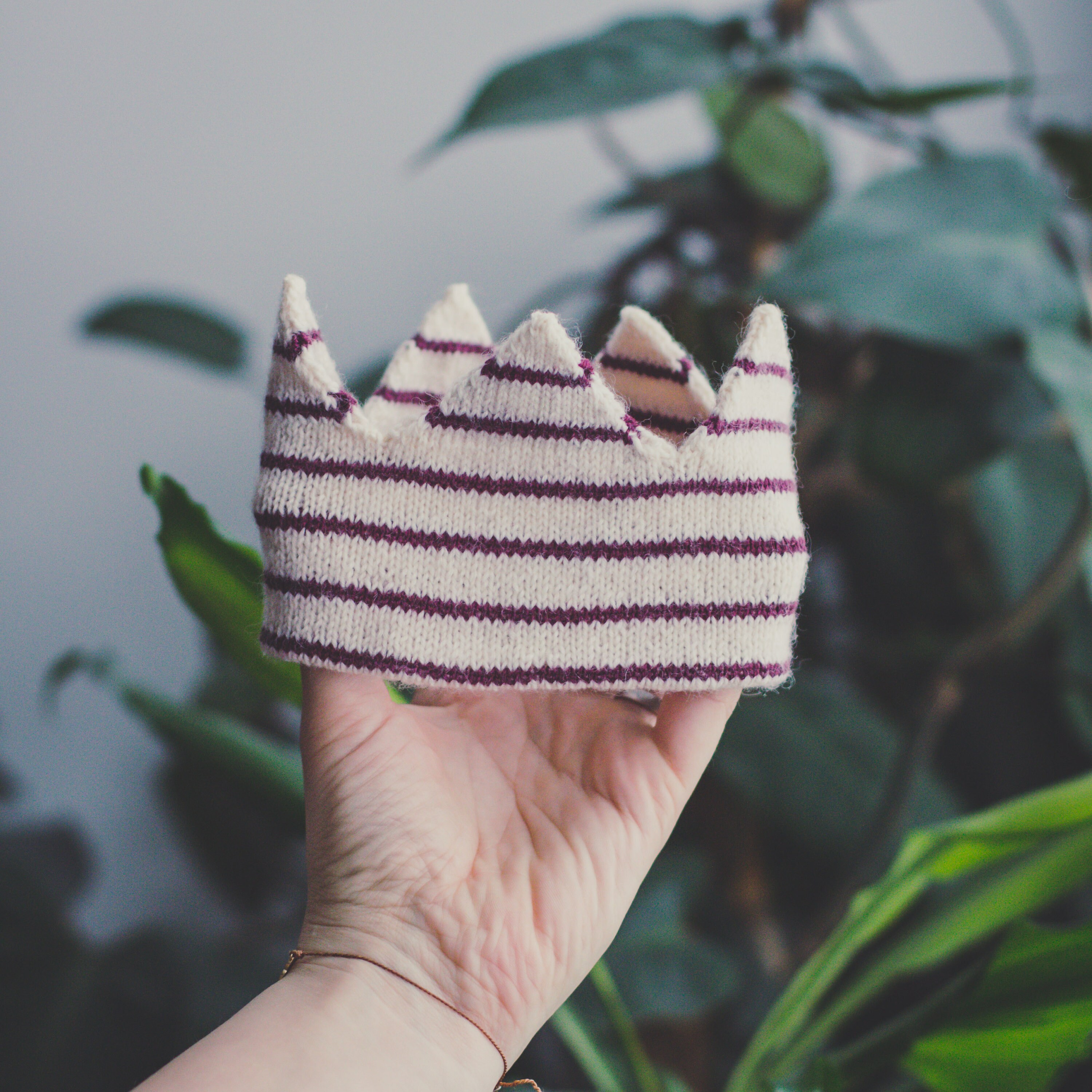 Little Princess Crown Knitting Pattern Headband Beanie - Etsy