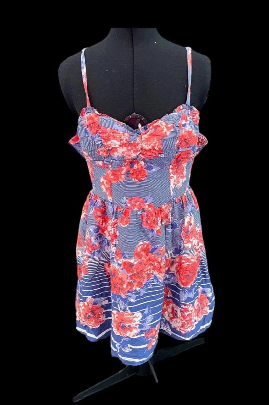 Vintage -nspired Pin up Dress- Retro 1950s Style: Red Rose Summer Dress ...