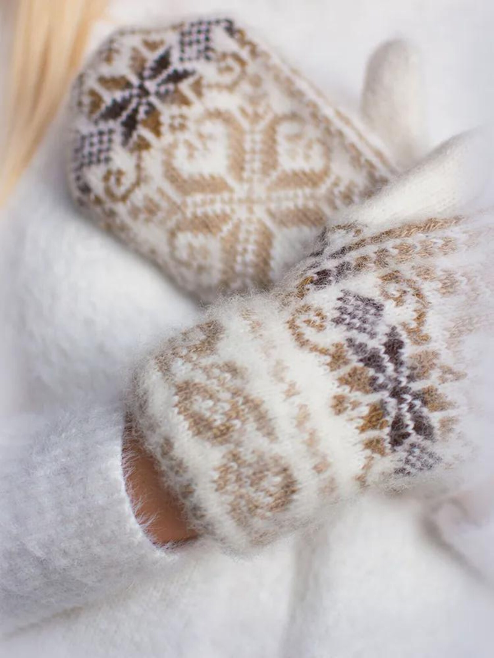 Norwegian Mittens Hand Knit , Women's Mittens Made of Natural Goat Down ...