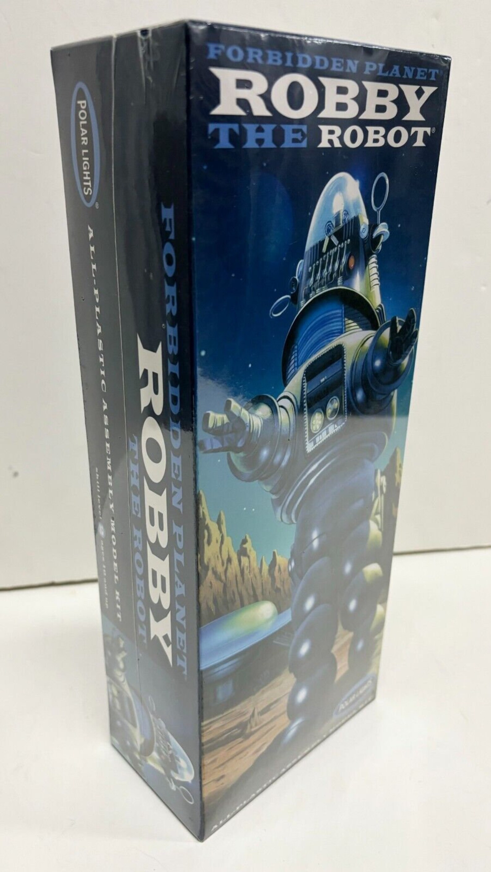 Lost in Space Polar Lights Forbidden Planet Robby the Robot Model Kit ...